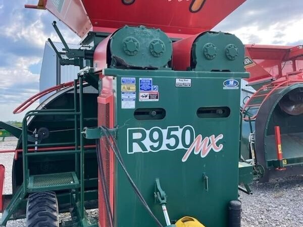 Used Grain Baggers for Sale - 89 Listings | Machinery Pete