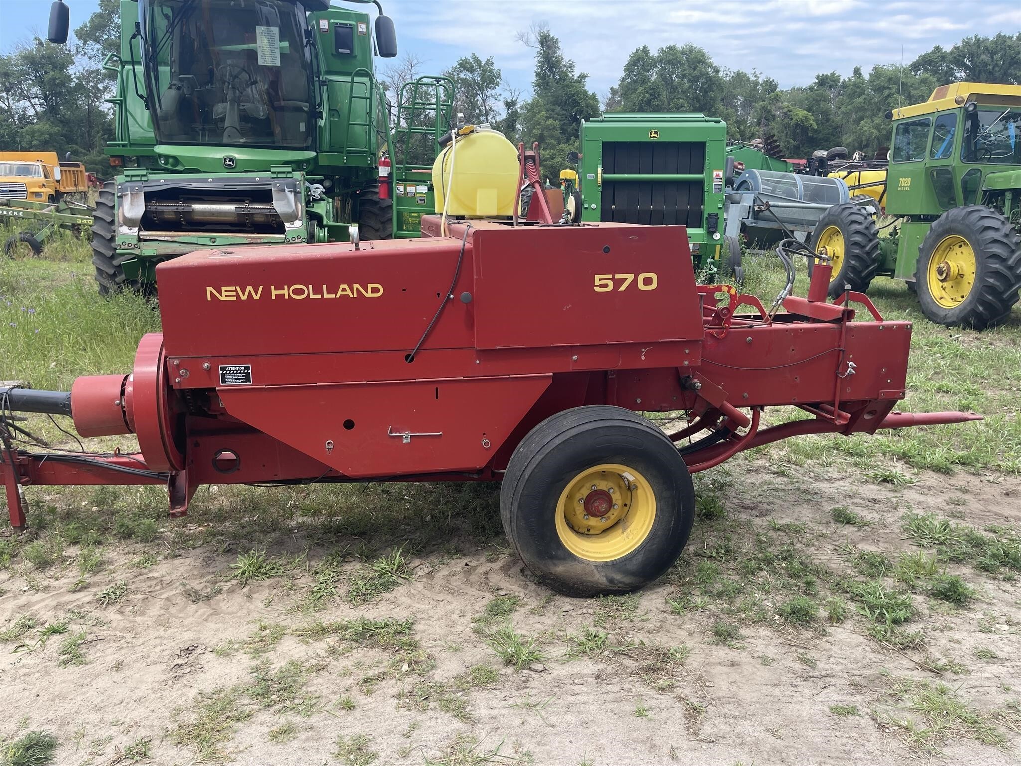 New Holland 570 Small Square Baler - $12,500 | Machinery Pete