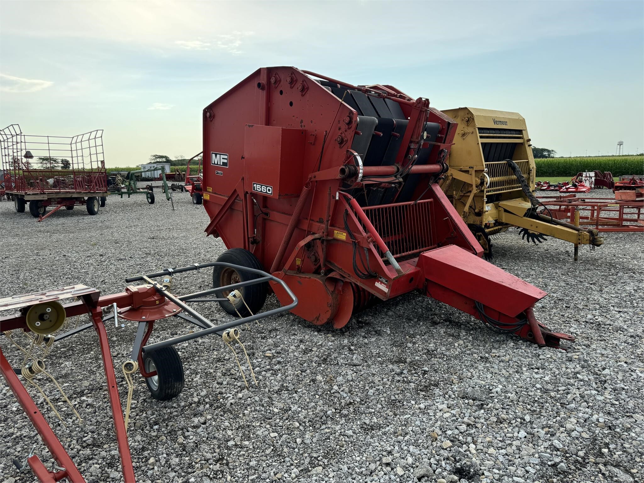 Massey Ferguson 1560 Round Baler - $2,500 | Machinery Pete