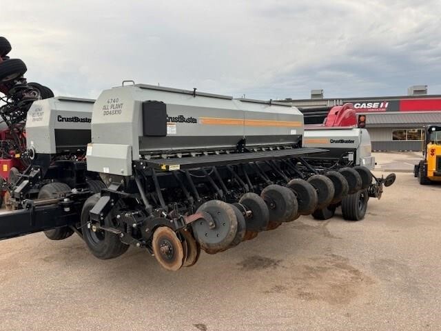 2016 Crust Buster 4740 Drill - $60,900 | Machinery Pete
