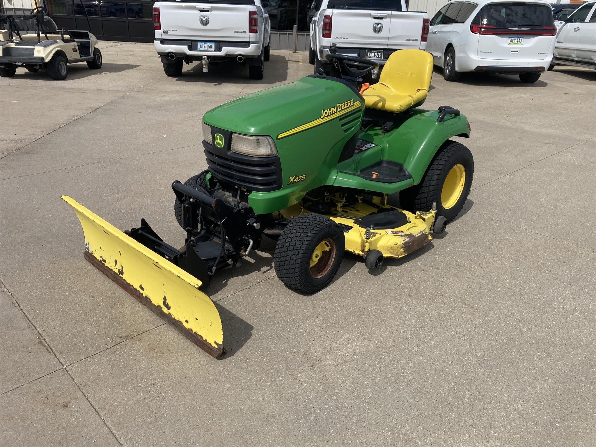 John Deere X475 Lawn Mower - $3,950 | Machinery Pete