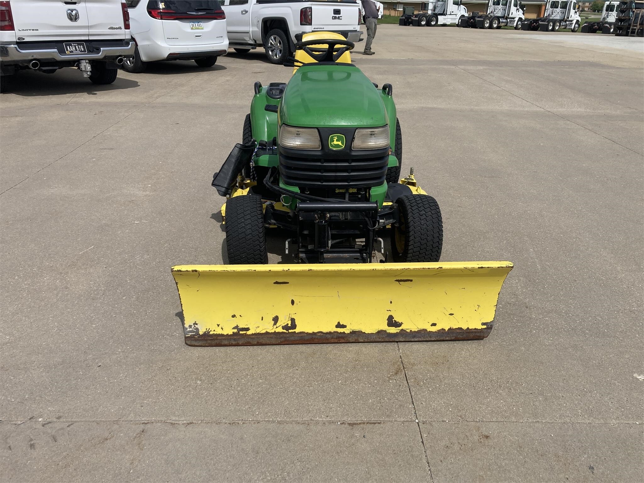John Deere X475 Lawn Mower - $3,950 | Machinery Pete