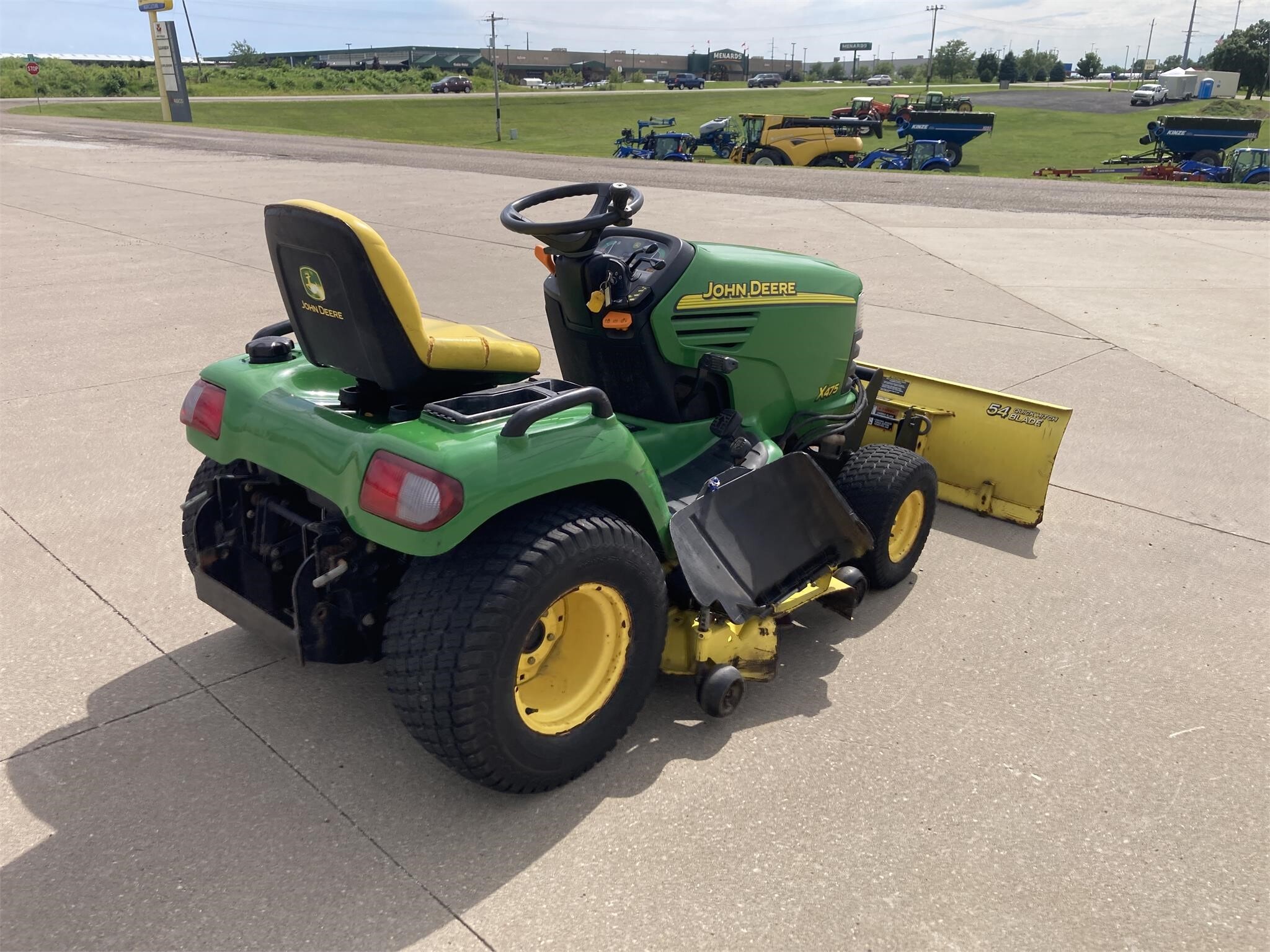 John Deere X475 Lawn Mower - $3,950 | Machinery Pete