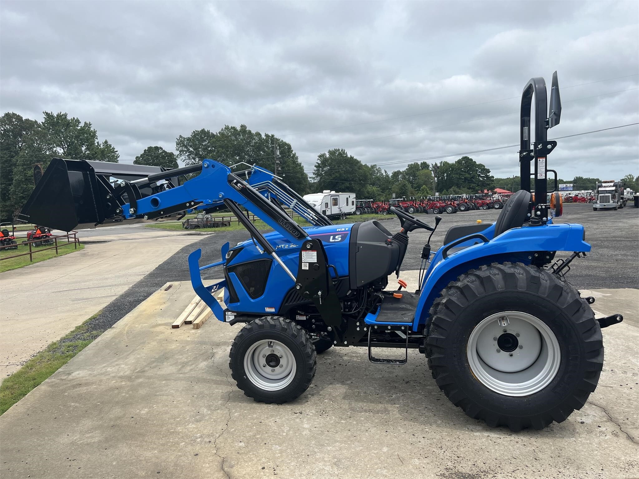 2024 LS MT232HE Tractor - $Call | Machinery Pete