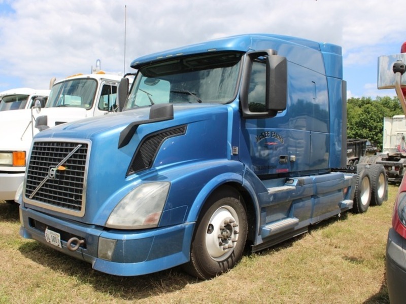 Used Volvo Semi Trucks for Sale - 60 Listings | Machinery Pete