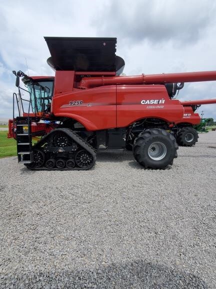 2021 Case IH 9250 Combine - $539,000 | Machinery Pete