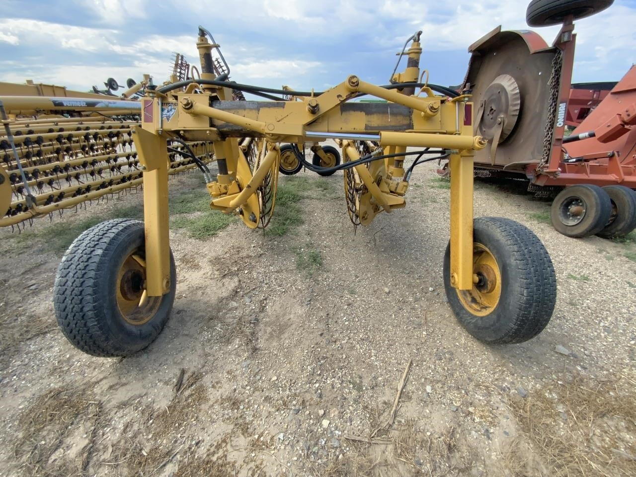 Vermeer R23A Rake - $7,200 | Machinery Pete