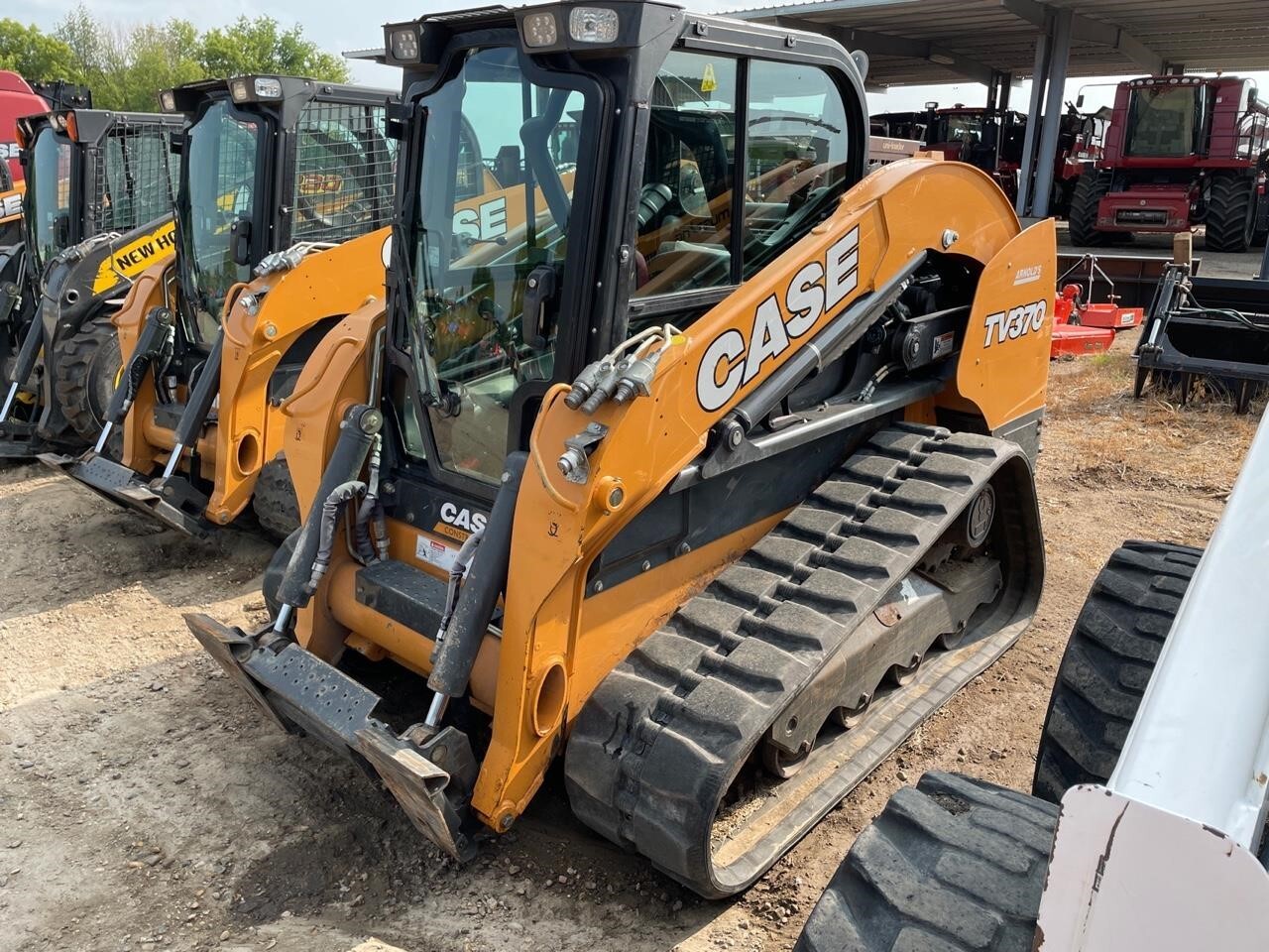 2019 Case TV370 Skid Steer - $55,900 | Machinery Pete