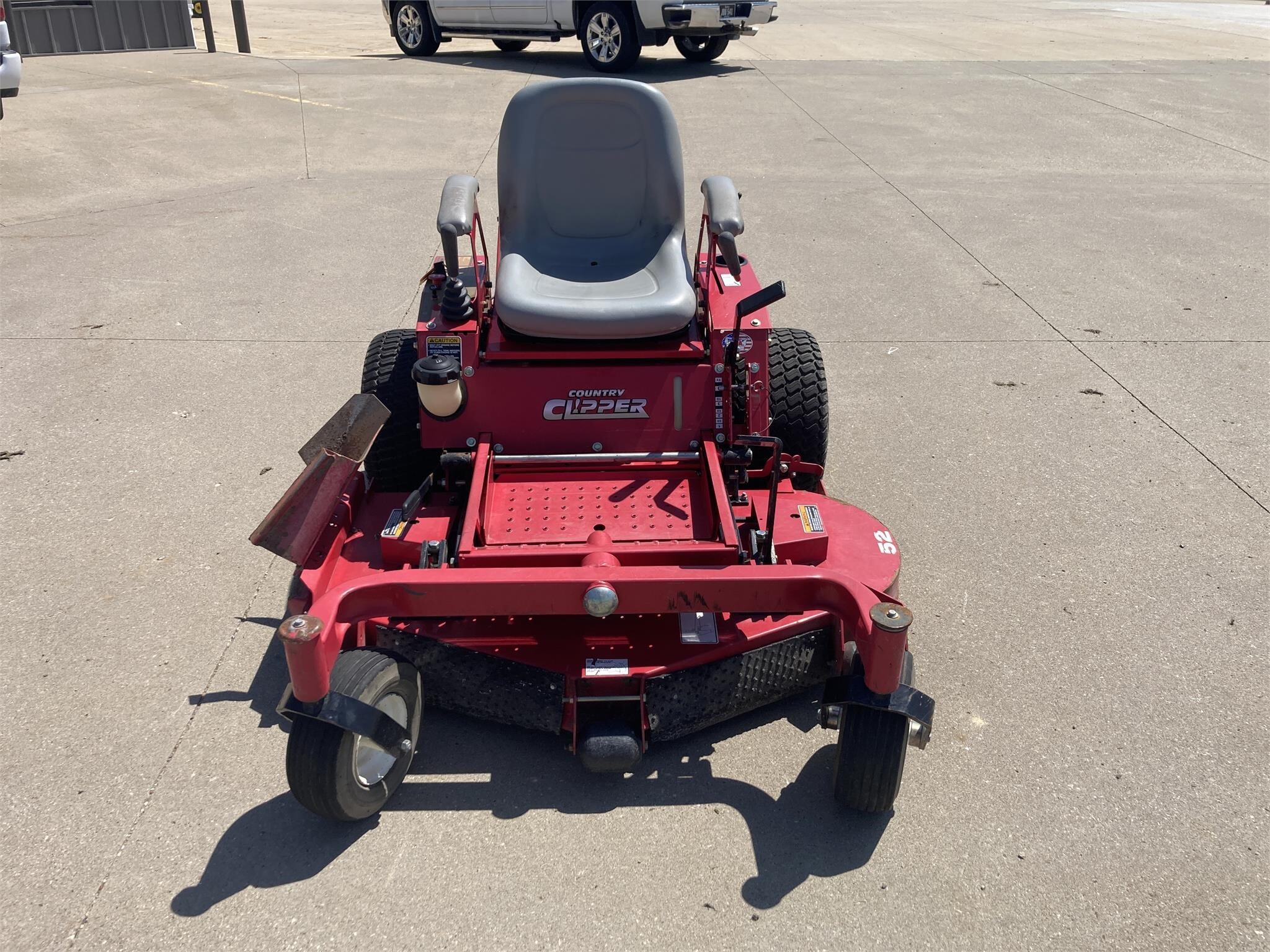 Country Clipper JAZEE PRO SR355 Lawn Mower - $3,900 | Machinery Pete