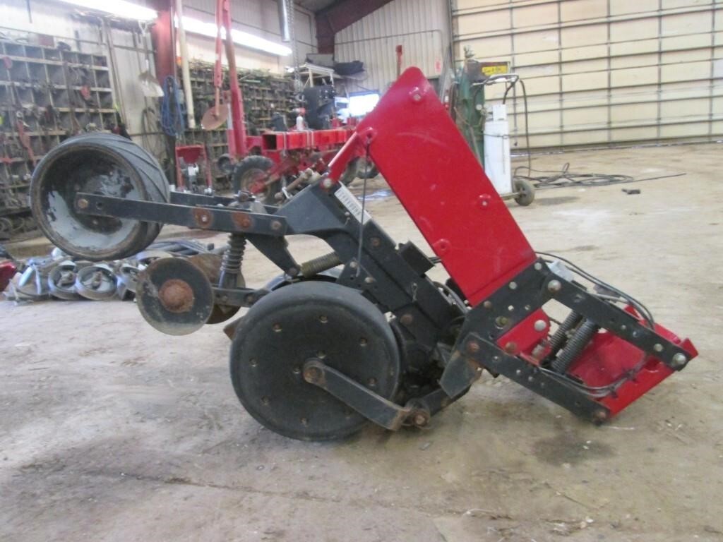 Case IH PLANTER ROW UNITS Planter and Drill Attachment - $550 ...