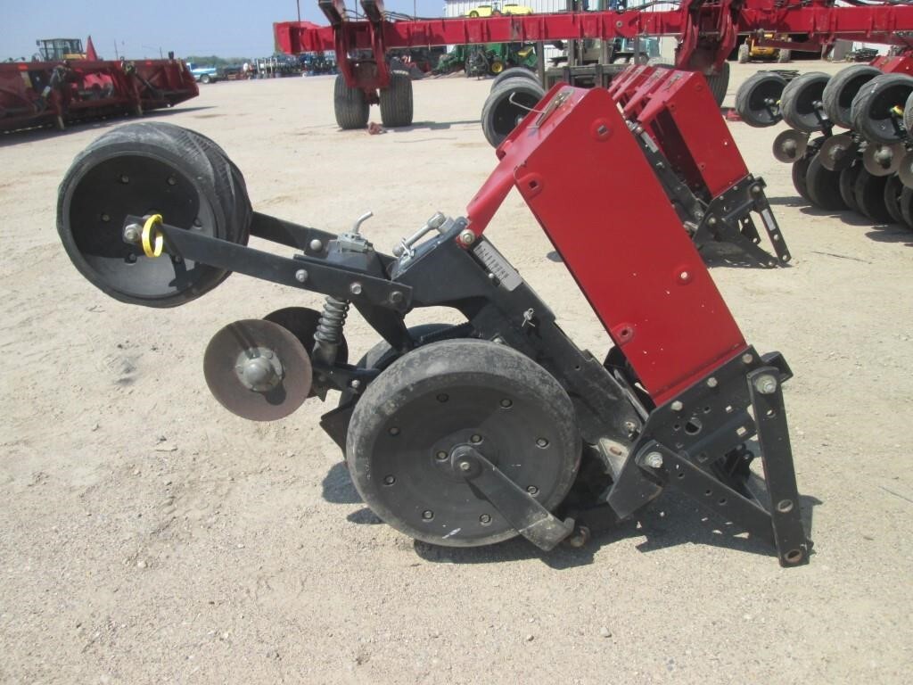 Case IH PLANTER ROW UNITS Planter and Drill Attachment - $550 ...
