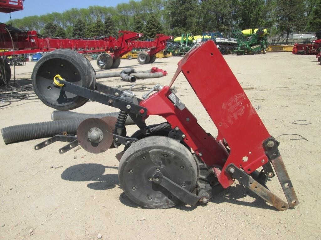 Case IH PLANTER ROW UNITS Planter and Drill Attachment - $550 ...
