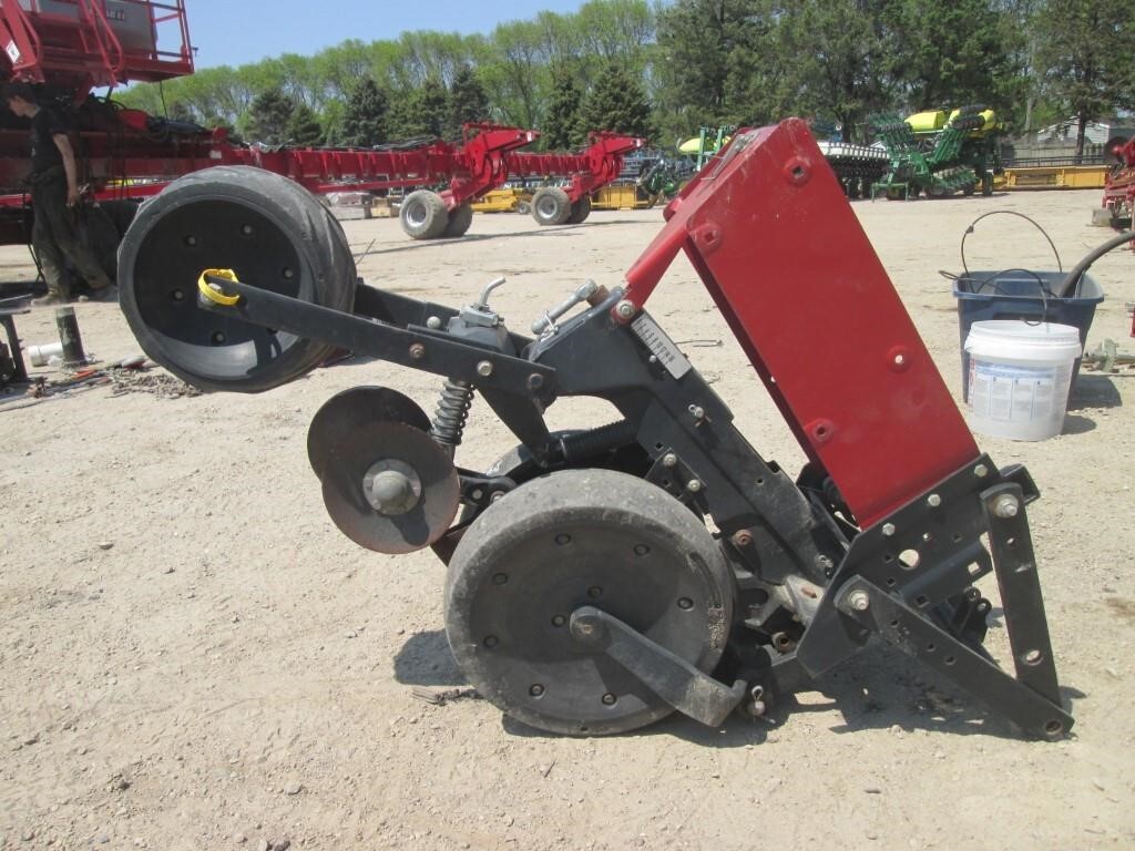 Case IH PLANTER ROW UNITS Planter and Drill Attachment - $550 ...