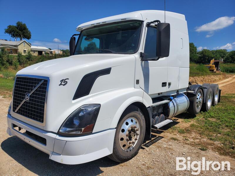 Used Volvo Semi Trucks for Sale - 42 Listings | Machinery Pete