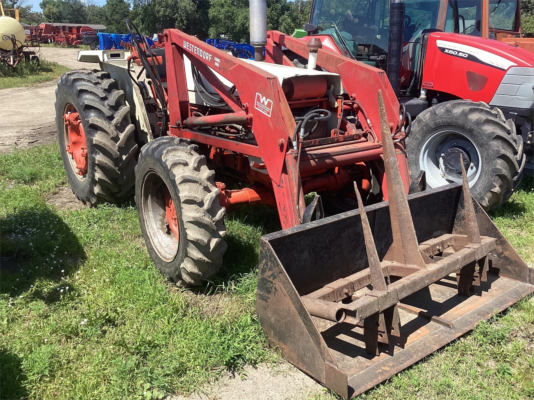 J.I. Case 1290 Tractor - $12,900 | Machinery Pete
