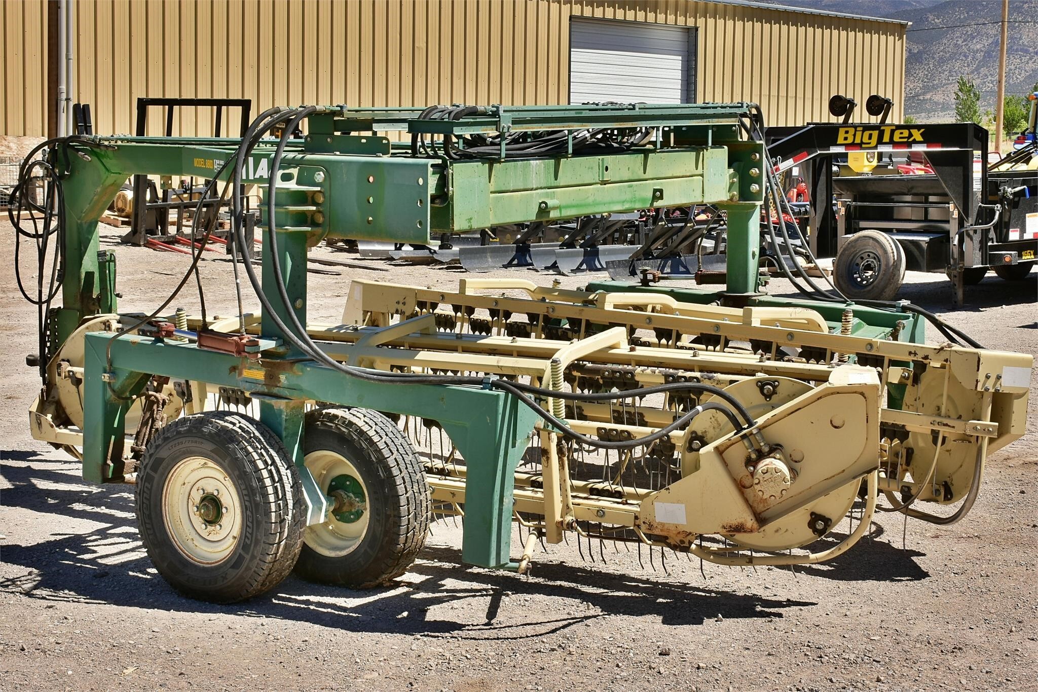 Allen 8803 Rake - $9,500 | Machinery Pete
