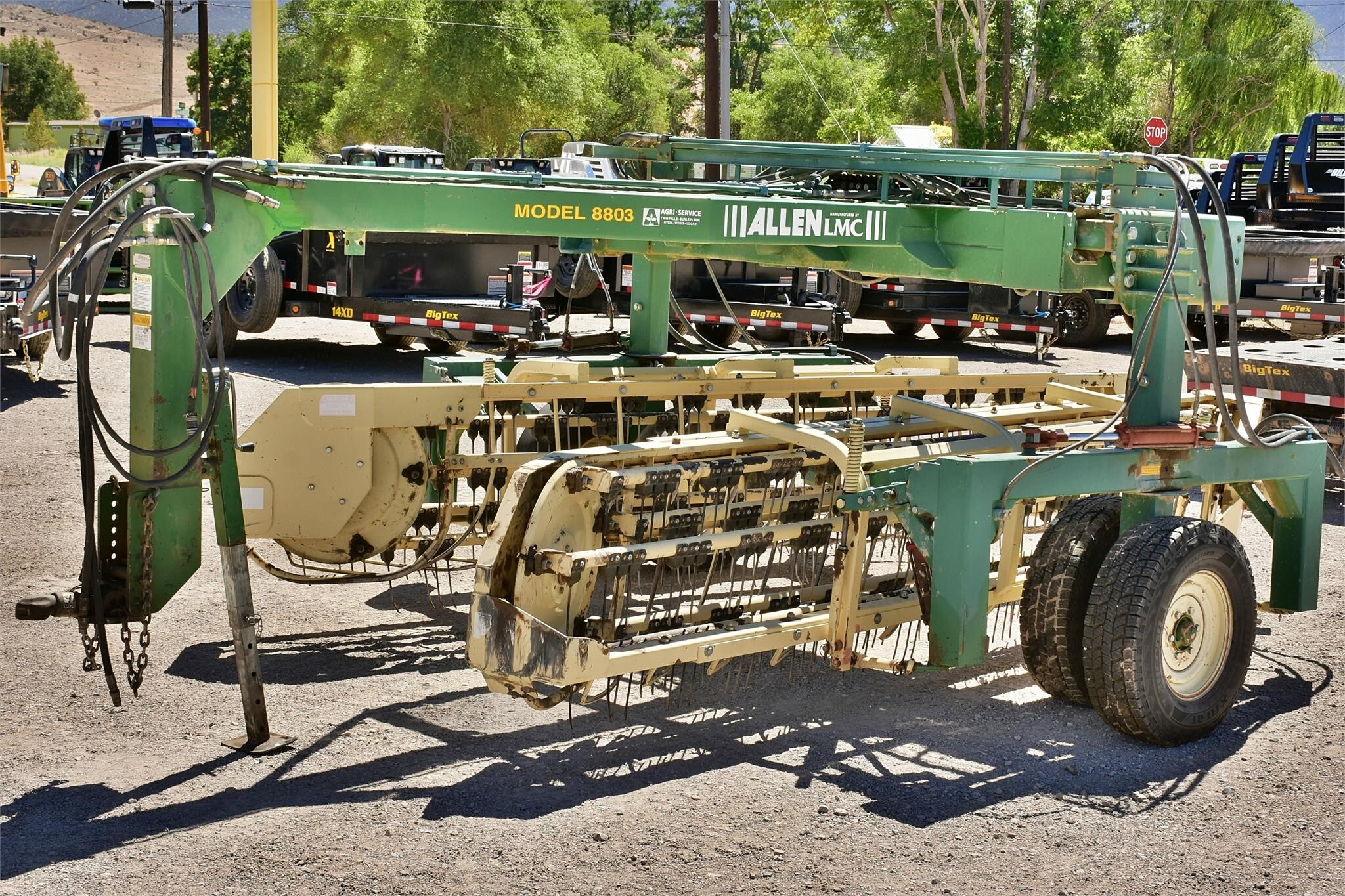 Allen 8803 Rake - $9,500 | Machinery Pete