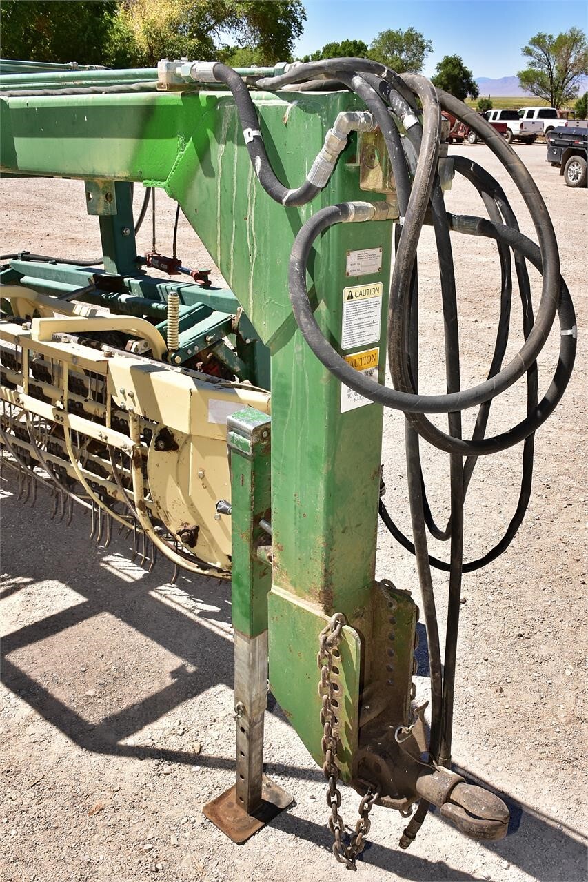 Allen 8803 Rake - $9,500 | Machinery Pete