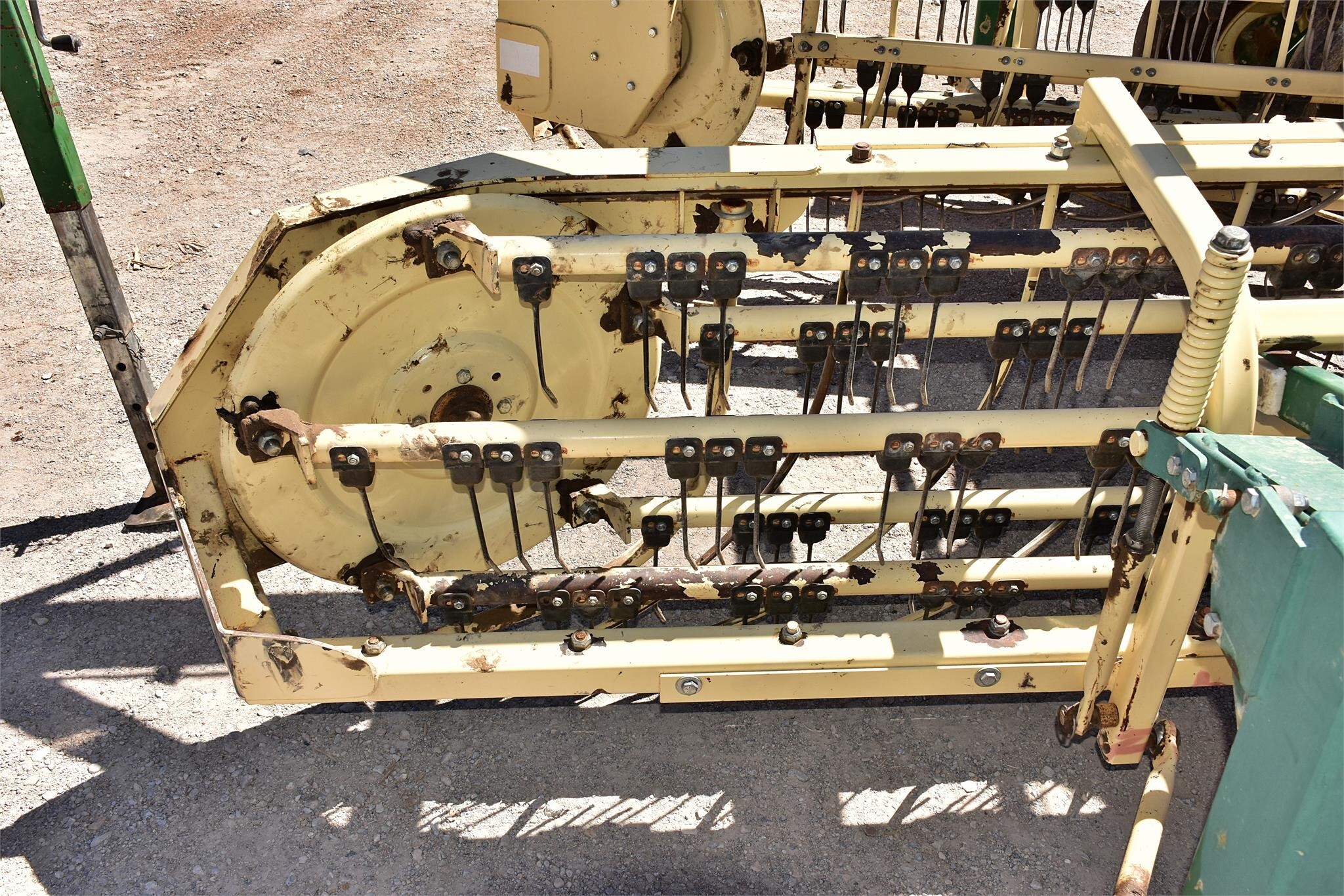 Allen 8803 Rake - $9,500 | Machinery Pete
