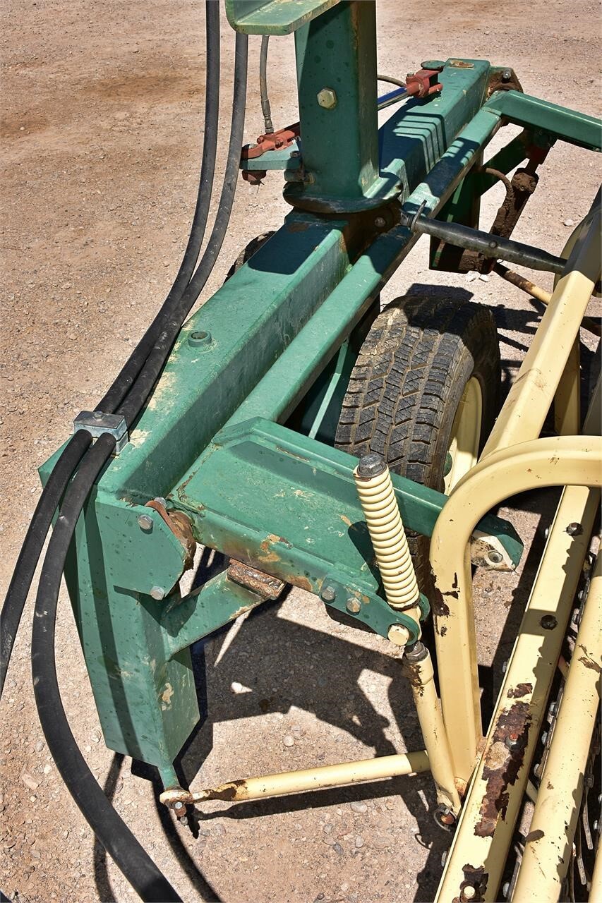 Allen 8803 Rake - $9,500 | Machinery Pete