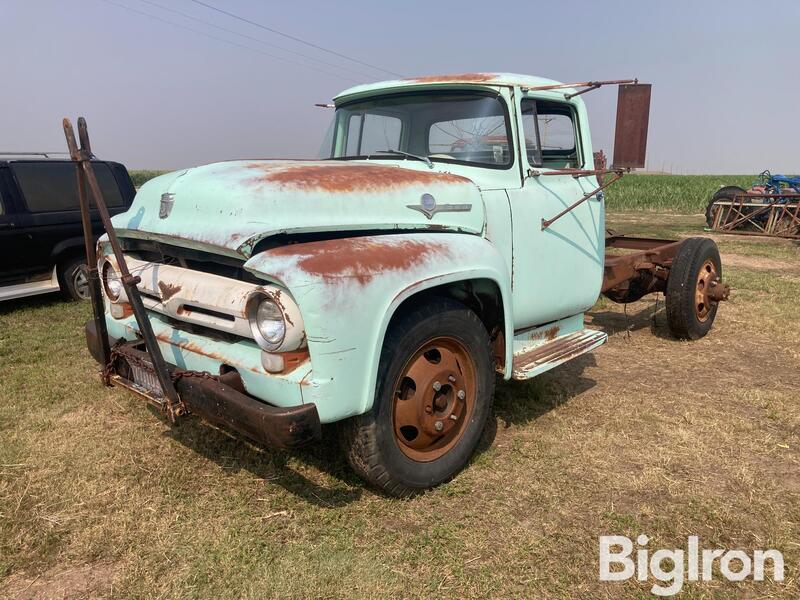 Used Ford Semi Trucks for Sale - 43 Listings | Machinery Pete