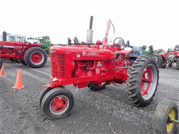 Used Farmall Tractors for Sale - 98 Listings | Machinery Pete