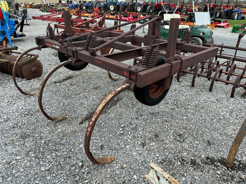 Used Chisel Plows for Sale - 347 Listings | Machinery Pete