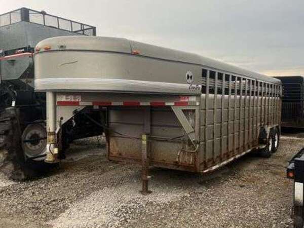 Used Livestock Trailers for Sale - 79 Listings | Machinery Pete