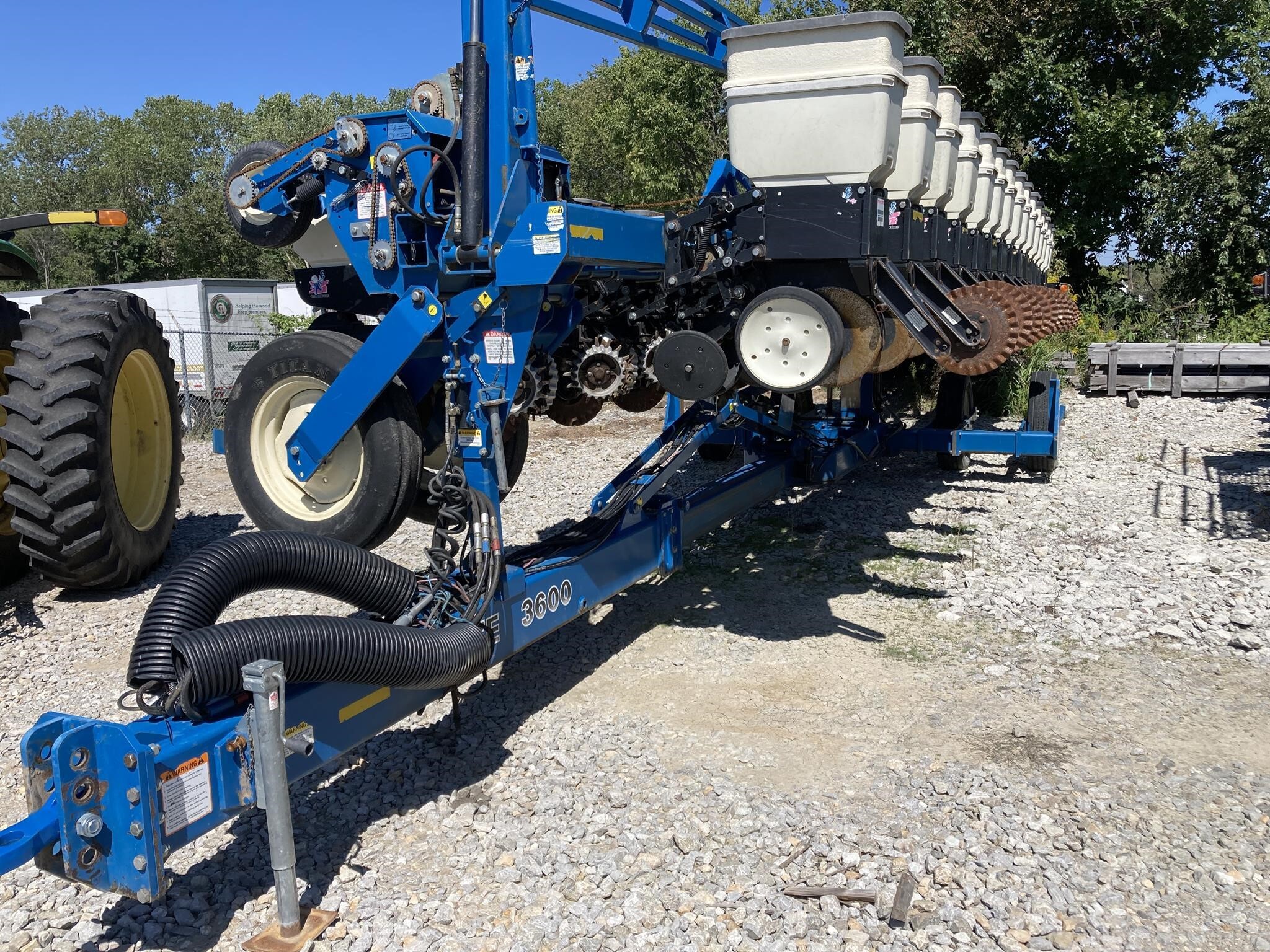 2003 Kinze 3600 Planter - $34,000 | Machinery Pete
