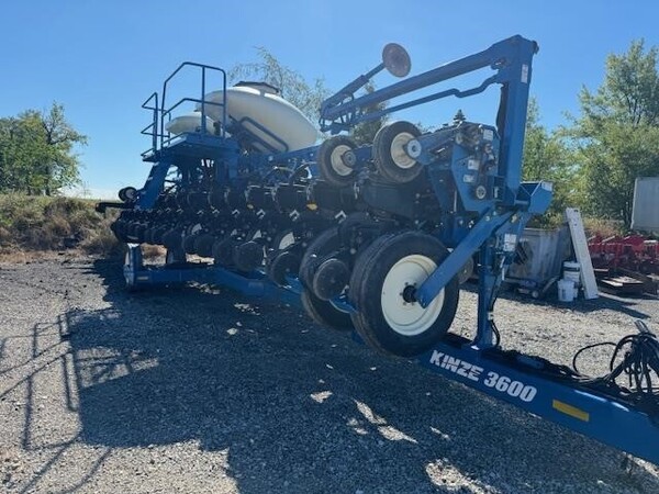 Used Kinze 3600 ASD Planters for Sale - 59 Listings | Machinery Pete
