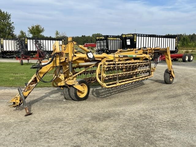 Vermeer R2800 Rake - $20,995 | Machinery Pete