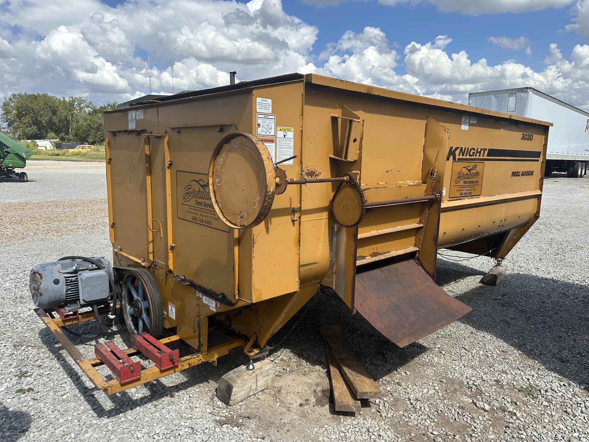 Knight 3030 Grinders and Mixer - $3,950 | Machinery Pete