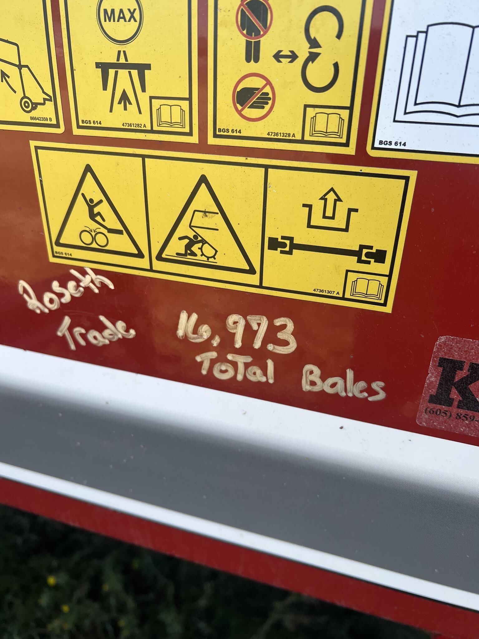 2014 New Holland Roll-Belt 560 Round Baler - $32,500 | Machinery Pete