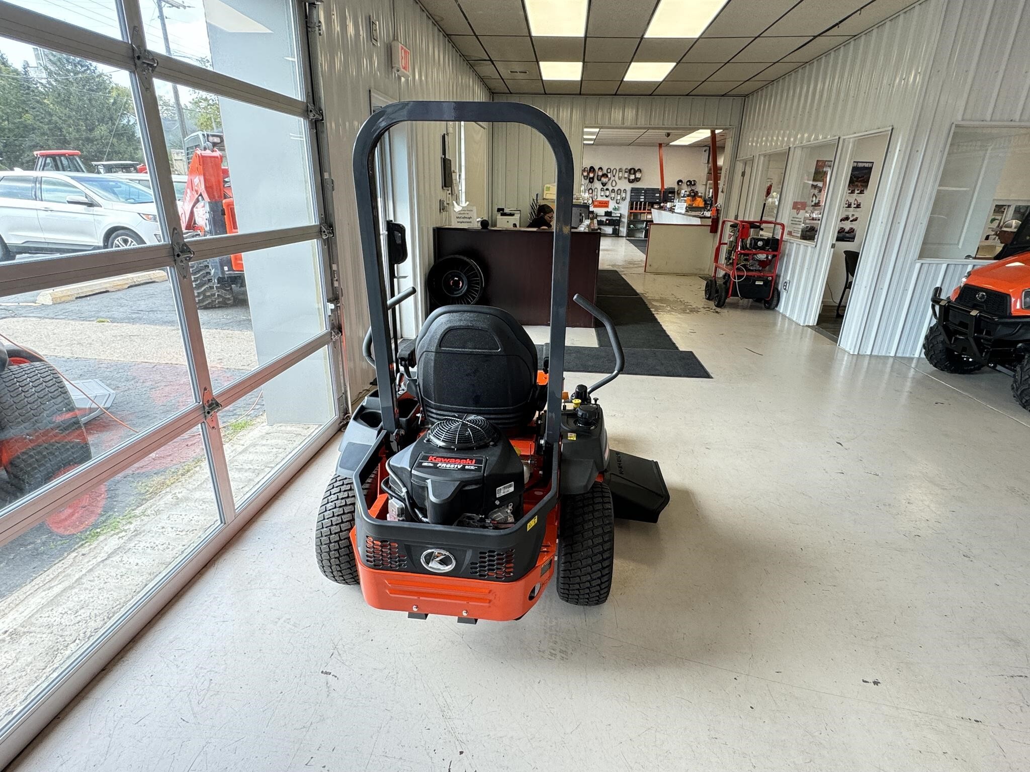 Kubota Z232 Lawn Mower - $Call | Machinery Pete