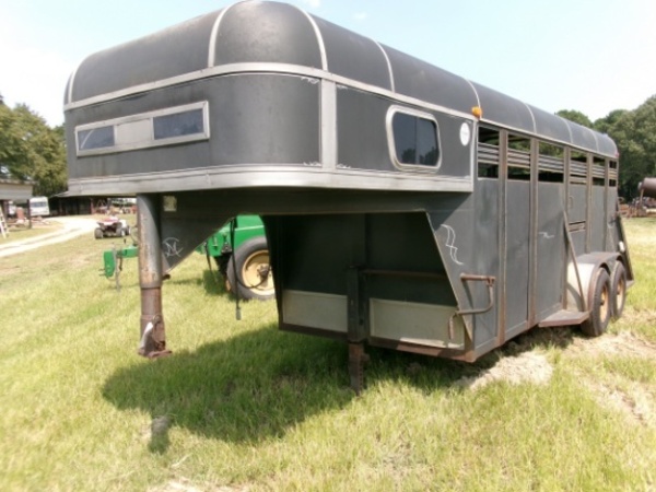 Used Livestock Trailers for Sale - 65 Listings | Machinery Pete