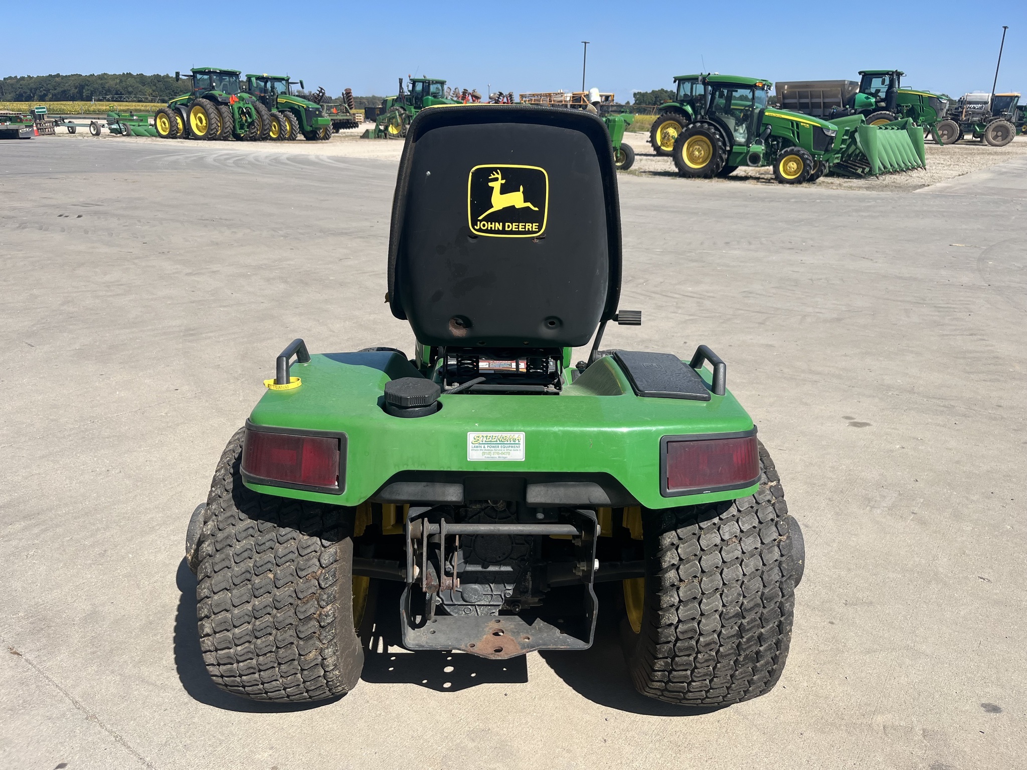 2000 John Deere 445 Lawn Mower - $3,795 | Machinery Pete