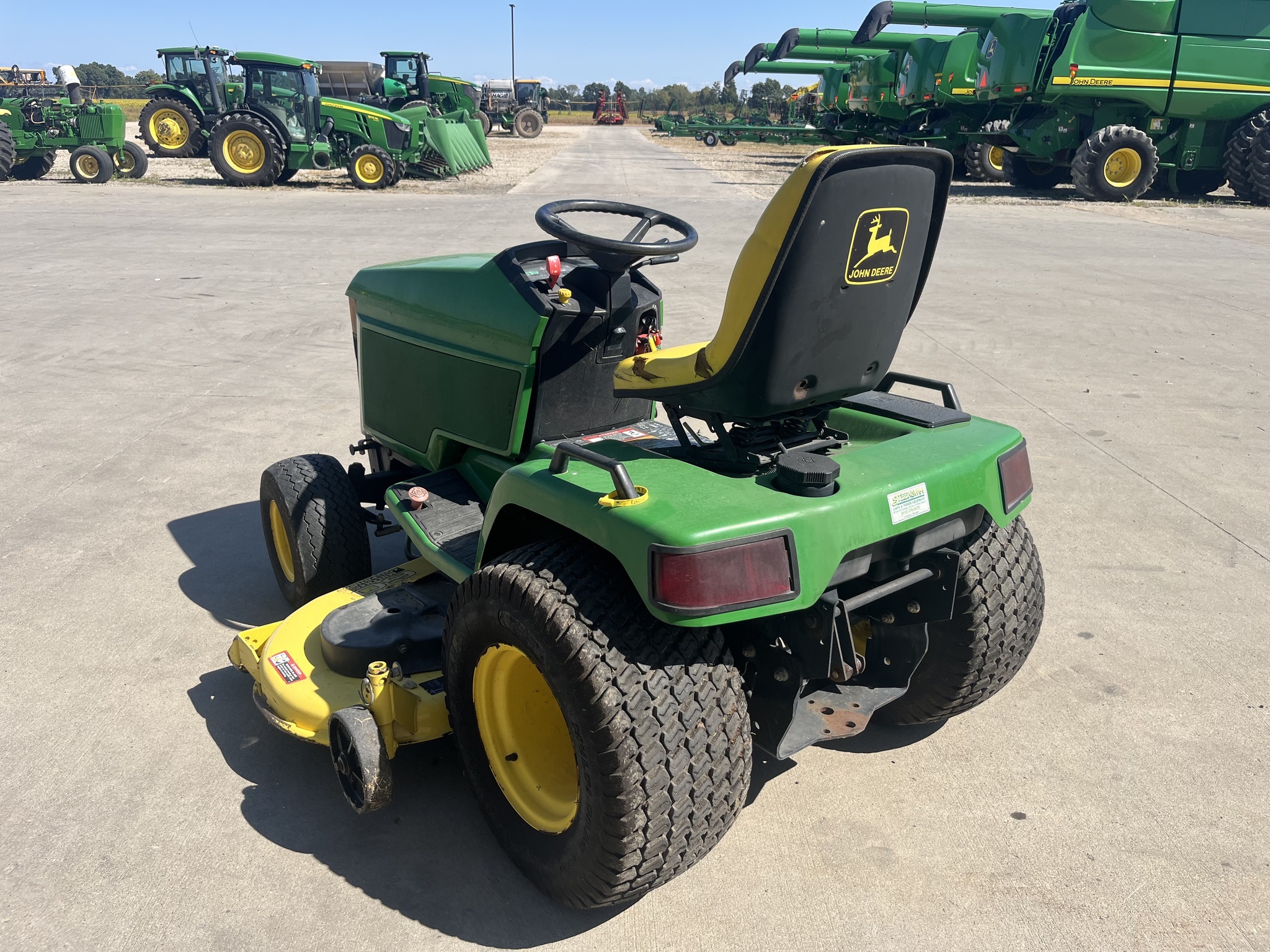 2000 John Deere 445 Lawn Mower - $3,795 | Machinery Pete