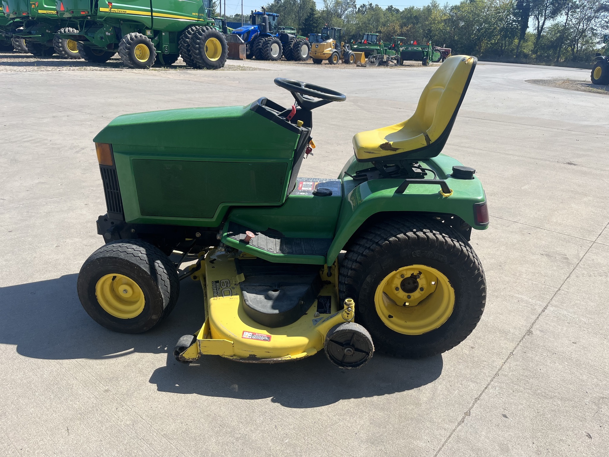 2000 John Deere 445 Lawn Mower - $3,795 | Machinery Pete