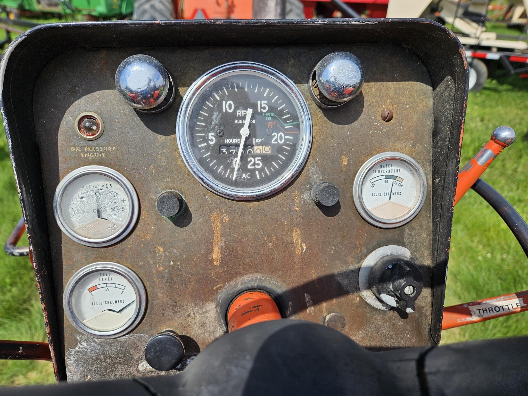 1970 Allis Chalmers 180 Tractor - $7,200 | Machinery Pete