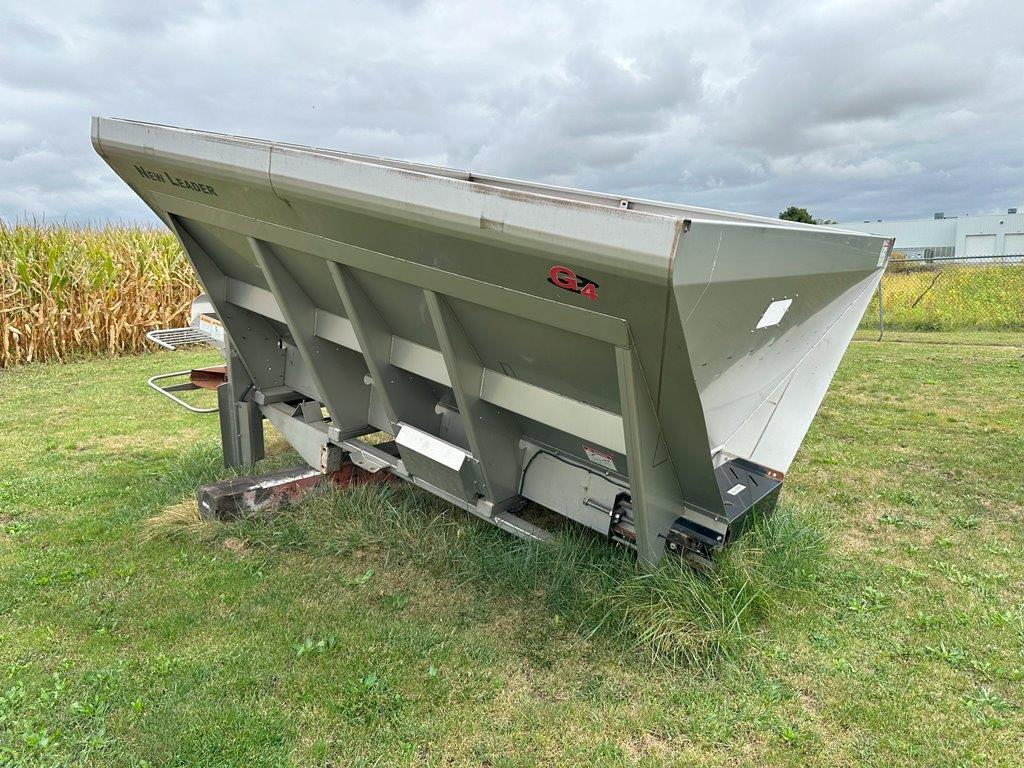 2016 New Leader NL300G4-11 Self-Propelled Fertilizer Spreader - $14,900 ...