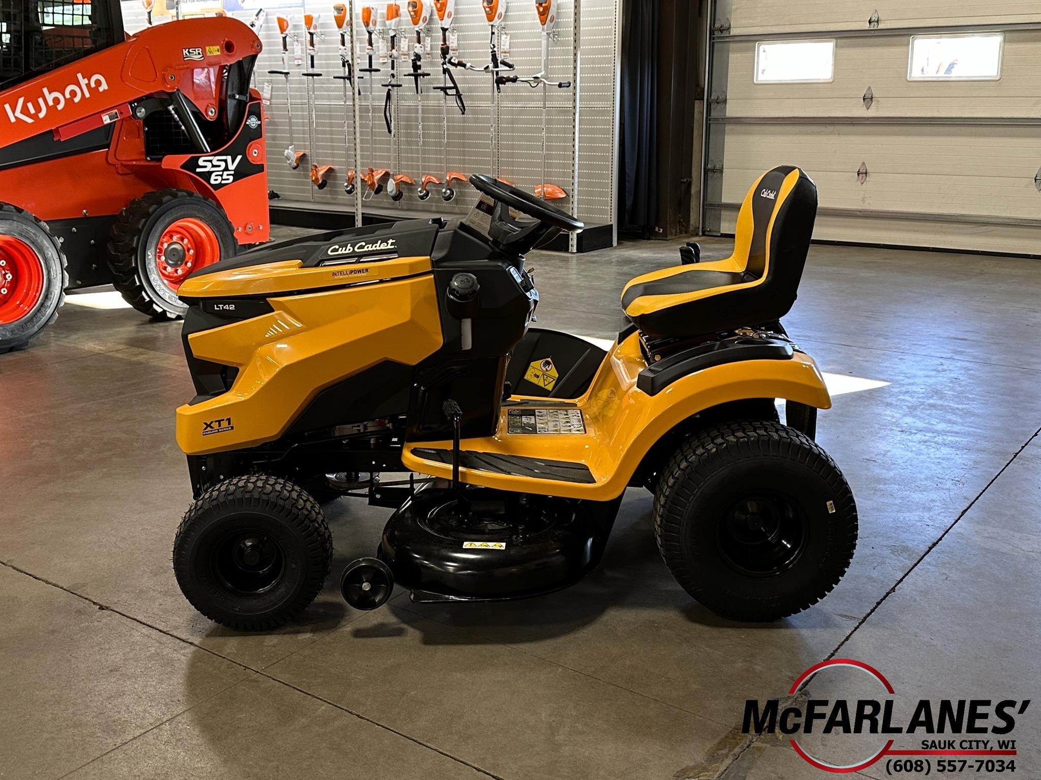 2025 Cub Cadet XT1 LT42 INTELLIPOWER Lawn Mower - $2,299 | Machinery Pete