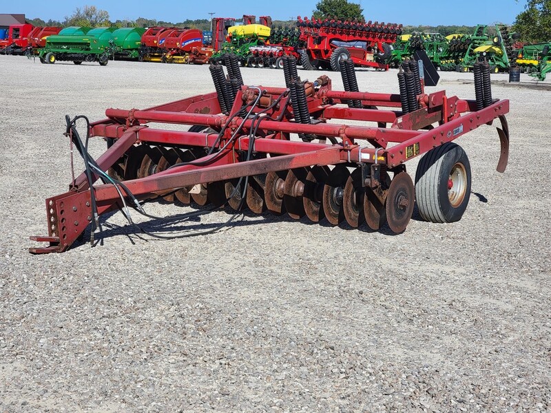 Used Chisel Plows for Sale - 328 Listings | Machinery Pete