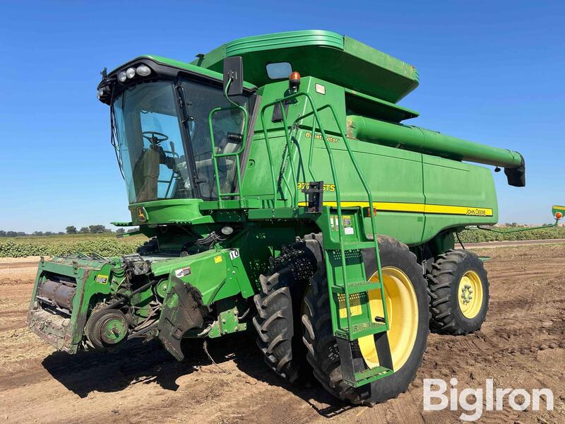 Used John Deere 9770 STS Combines for Sale - 64 Listings | Machinery Pete