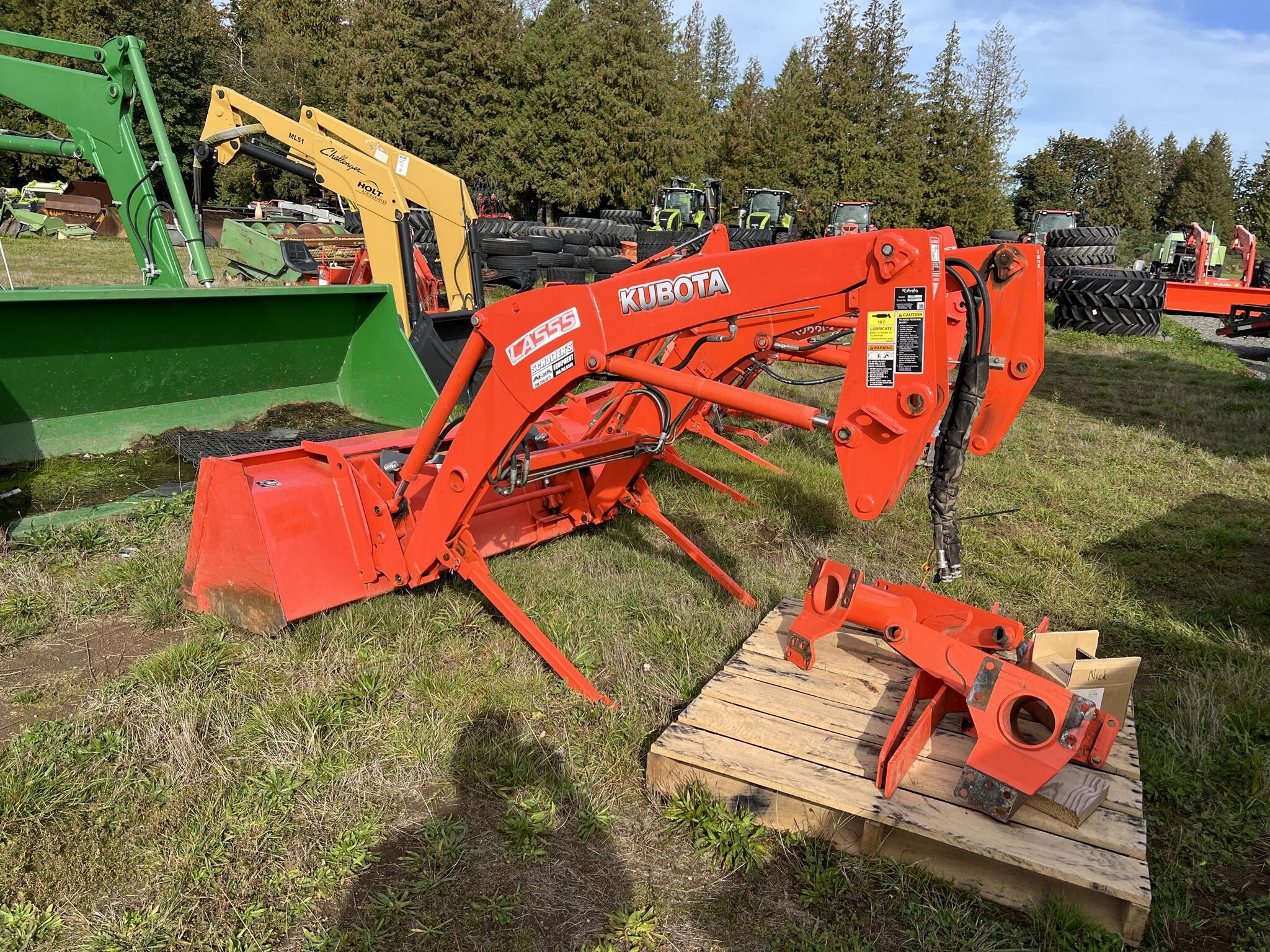 Kubota LA555 Front End Loader - $3,500 | Machinery Pete