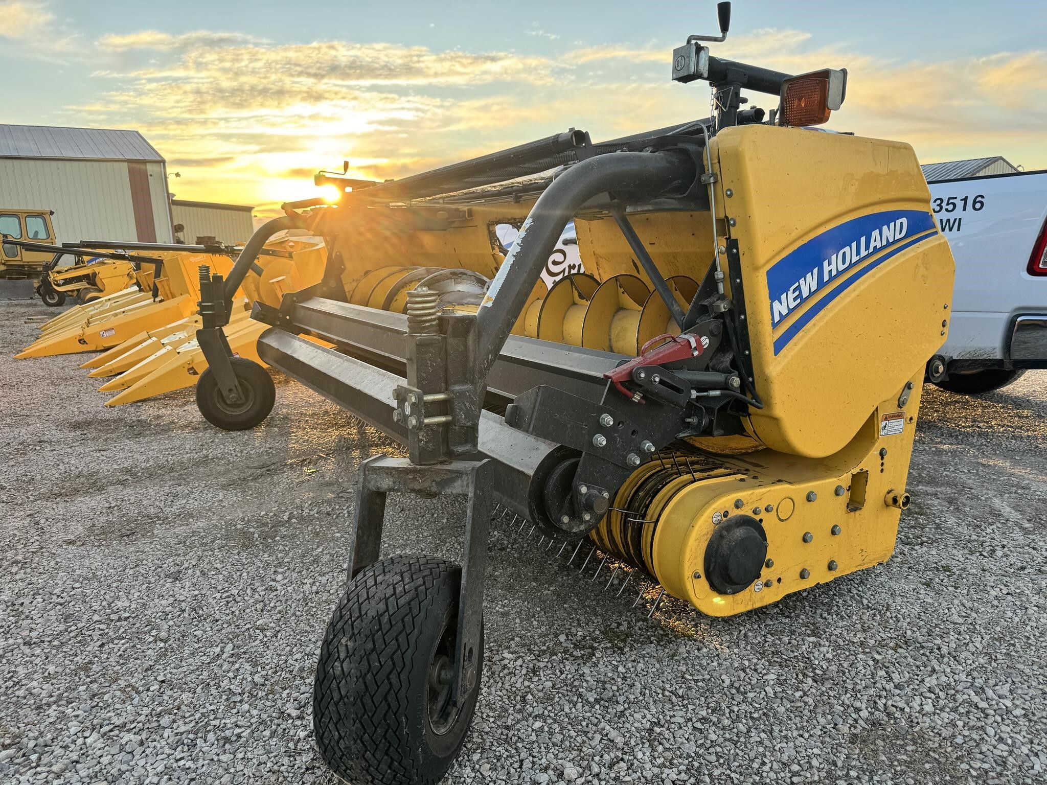 2015 New Holland 380FPA Forage Harvester Head - $14,900 | Machinery Pete