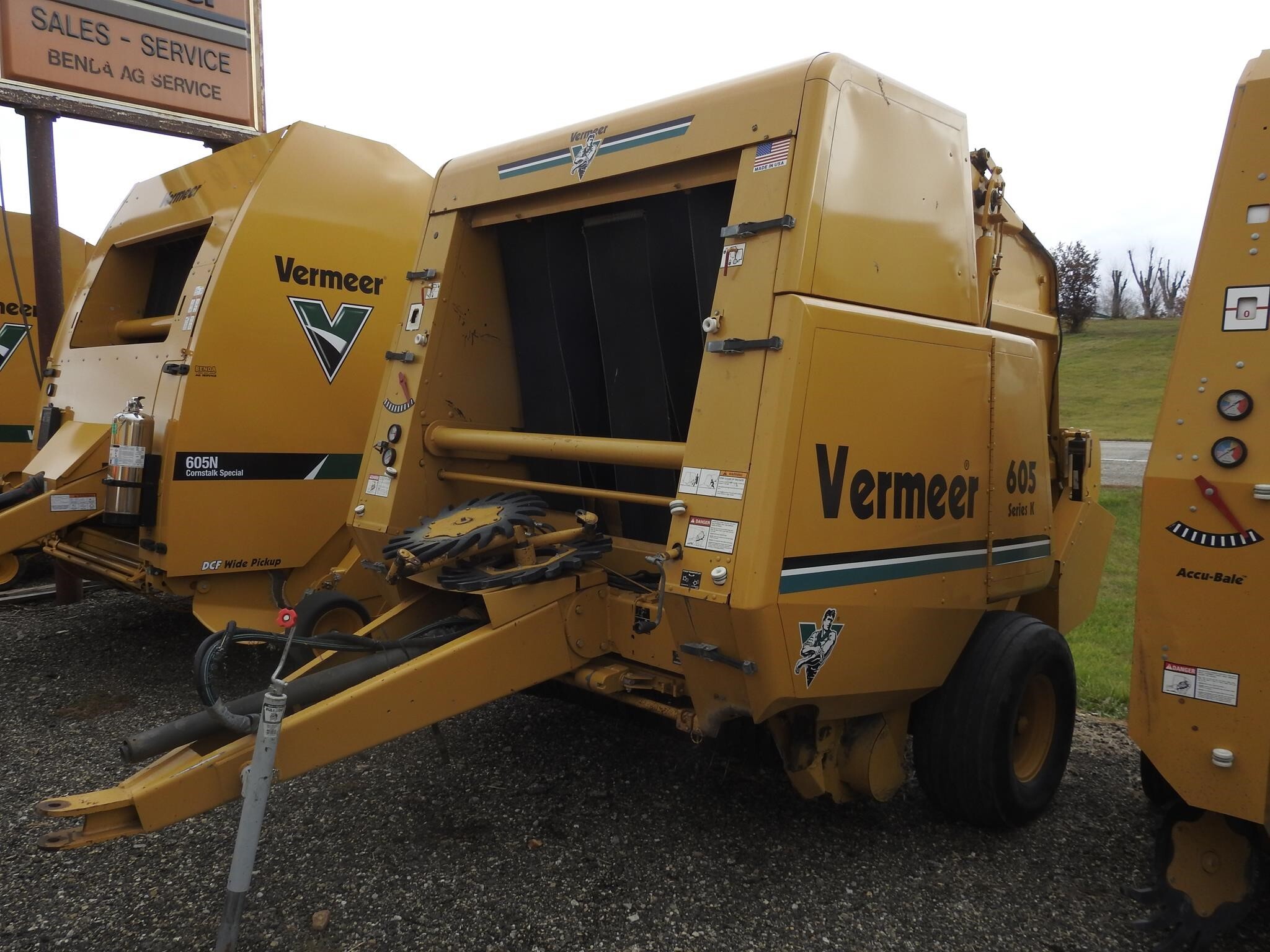 Vermeer 605K Round Baler - $Call | Machinery Pete