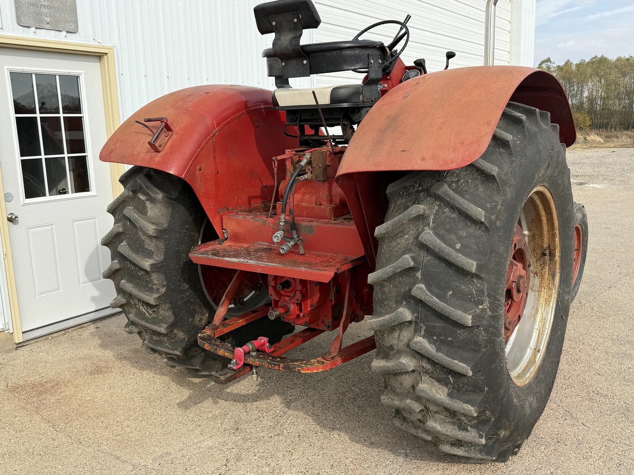 1965 International Harvester 706 Tractor - $7,900 | Machinery Pete