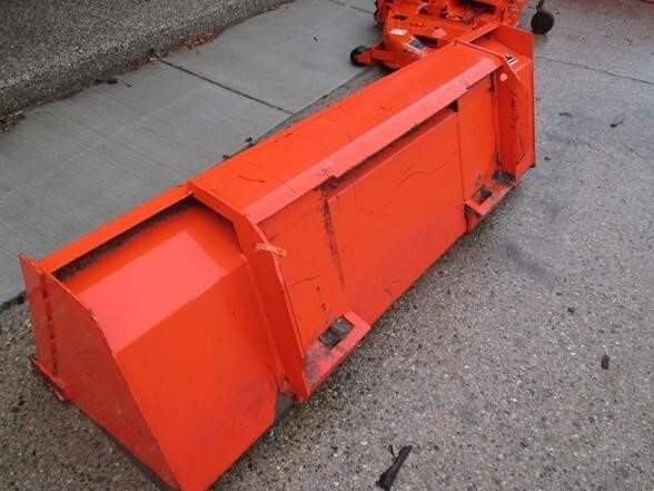 Kubota L2236 Loader and Skid Steer Attachment - $595 | Machinery Pete