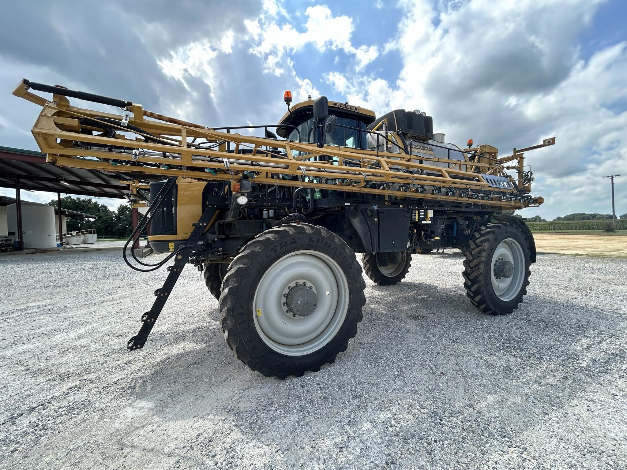 2022 ROGATOR RG1300C Self-Propelled Sprayer - $210,000 | Machinery Pete