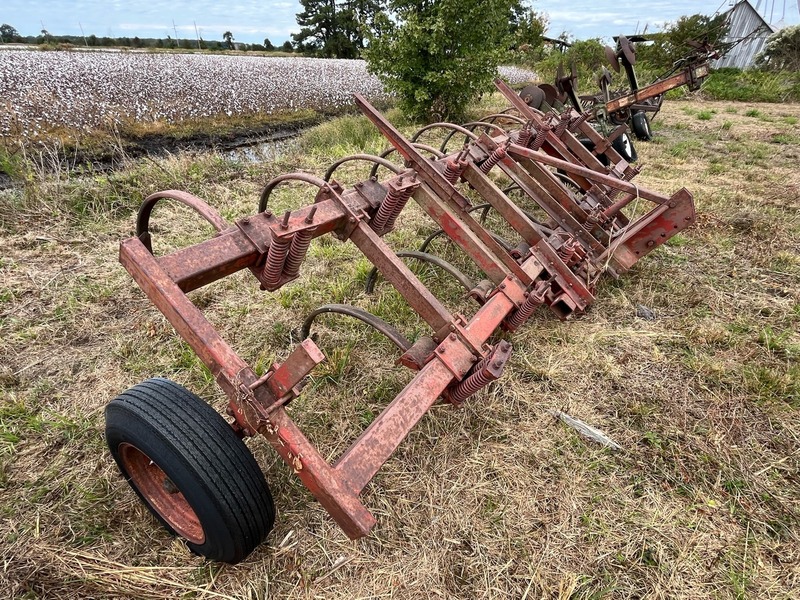Used Chisel Plows for Sale - 365 Listings | Machinery Pete